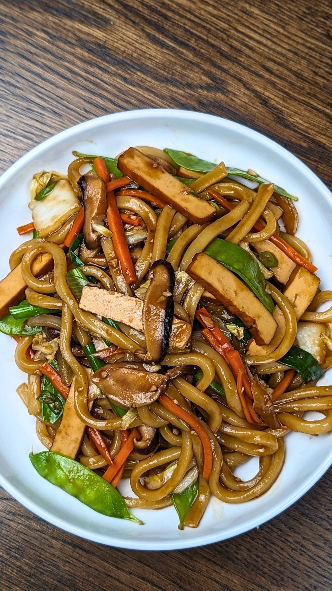 Vegetable Udon Noodles Stir Fry (Yaki Udon) | Berry Berry Life