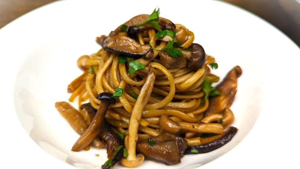 Mushroom Wafu Pasta with Soy Butter Sauce | Berry Berry Life