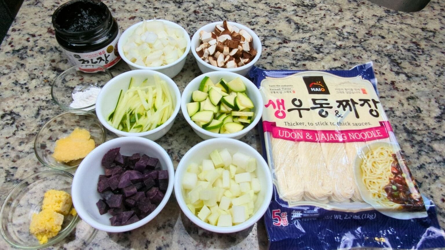 Vegan Jajangmyeon (Noodles in Black Bean Sauce) | Berry Berry Life