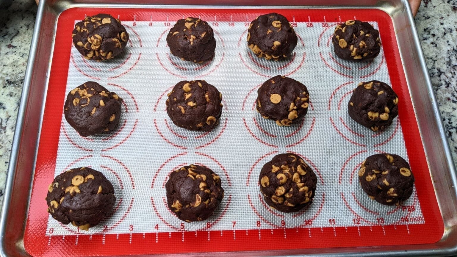Eggless Chocolate Peanut Butter Cookies (Levain Style) | Berry Berry Life